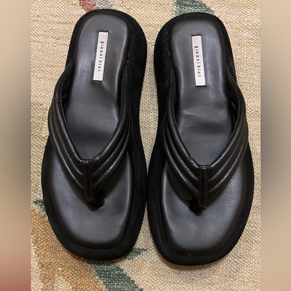 Gianni Bini | Shoes | Gianni Bini Wesley Black Flip Flopssz 85 M ...